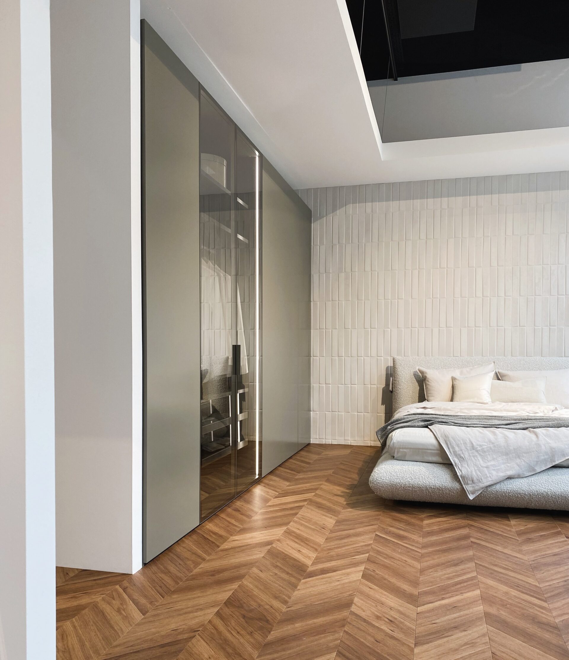 Sie lieben minimalistisches Design? Collect Plus Kleiderschrank von ...